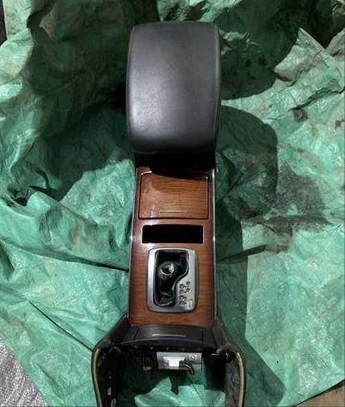 Подлокотник Infiniti fx30 fx37 fx50 qx70 s51