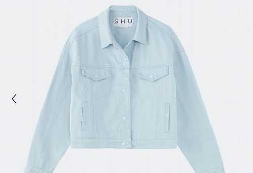 Укороченная джинсовая куртка SHU - S голубая