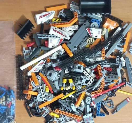 Lego Technic Оригинал 855 деталей