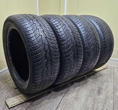 Hankook Winter I'Cept IZ2 225/50 R17