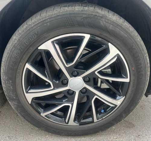Kumho Solus HS63 225/55 R18 98V