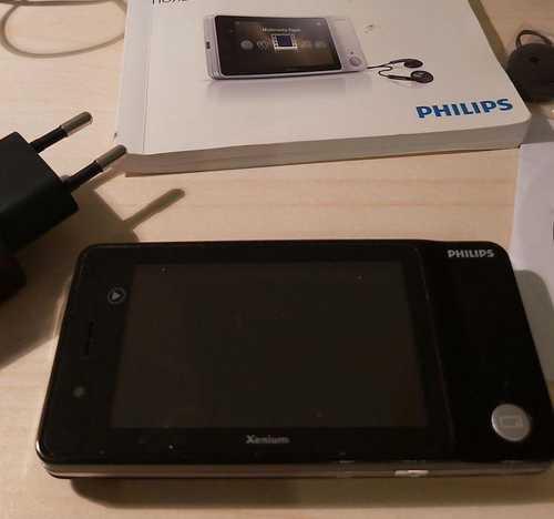 Philips Xenium K700