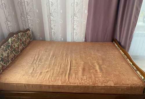 Продаю Кровать двухспальную 140*200