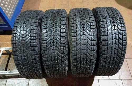 Firestone Winter Force 215/70 R16 99Z