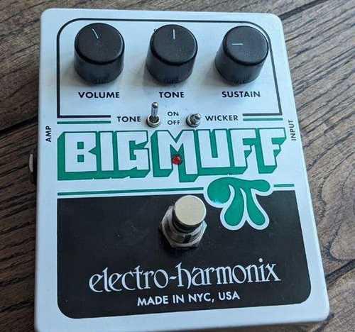 Гитарная педаль Big Muff with tone wicker