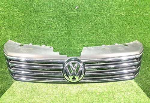 Решетка радиатора Volkswagen Passat B7 caxa (1.4T)