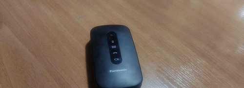 Кнопочный сотовый телефон Panasonic
