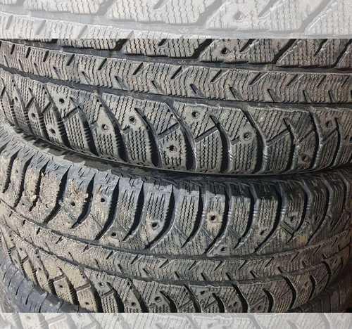 Bridgestone Ice Cruiser 7000S 185/60 R15 84T