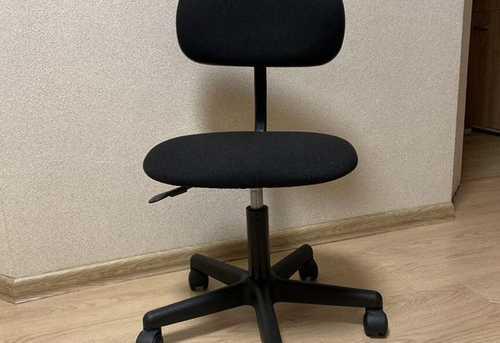 Компьютерный стул кресло Бюрократ