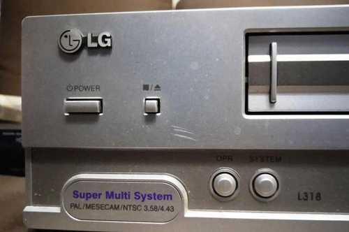 Видеомагнитофон кассетный LG c пультом