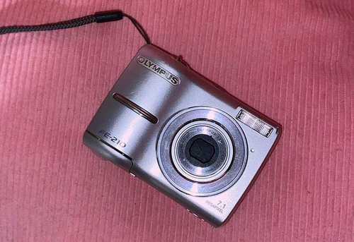 Винтажный y2k фотоаппарат + карта памяти Olympus
