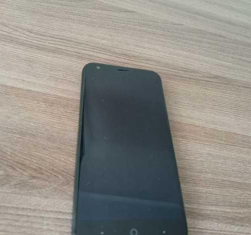 ZTE Blade A6, 3/32 гб