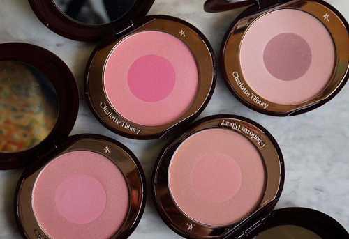 Румяна Charlotte Tilbury Cheek to Chic Swish & Pop