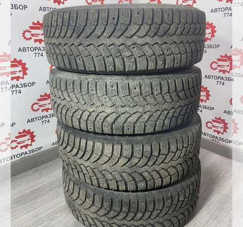 Bridgestone Blizzak Spike-01 205/65 R15