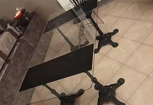 Стол стеклянный с чугунным подстольем