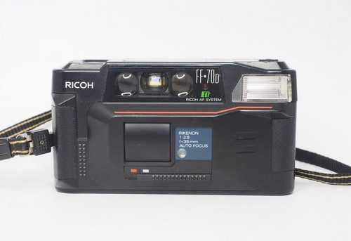 Ricoh FF-70 f/2.8 Пленочный фотоаппарат