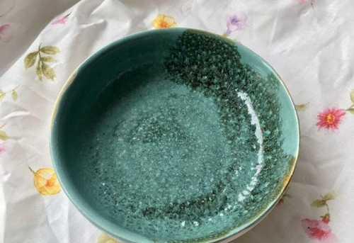 Керамическая тарелка ручной работы