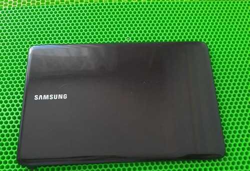 Крышка матрицы для ноутбука Samsung R540