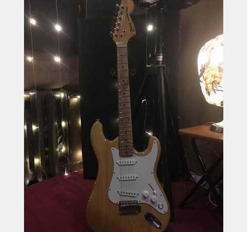 Tomson splendor series Strat середина - конец 70х