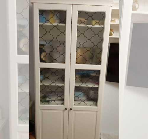 Шкаф витрина IKEA хемнес