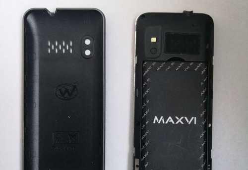 Аккумулятор на Махvi P15 вместе с самим телефоном
