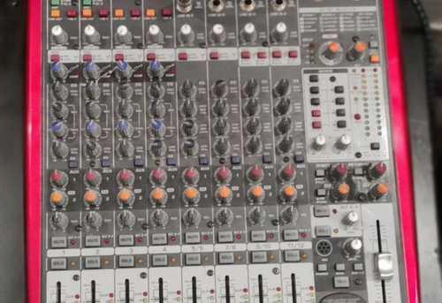 Микшерный пульт Behringer Xenyx 1204fx