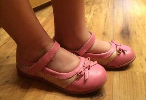 Туфельки для девочки