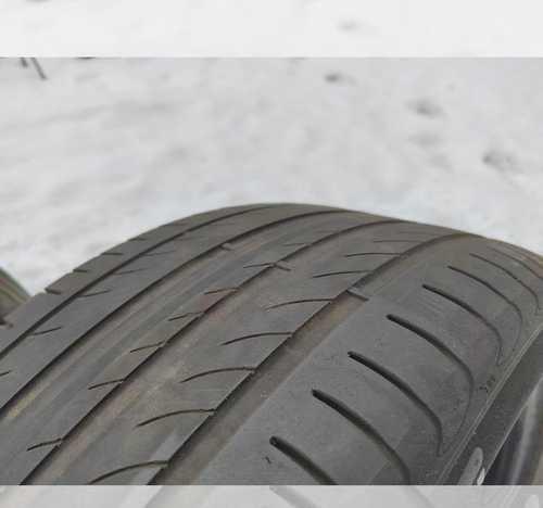 Pirelli Powergy 245/45 R18 100Y