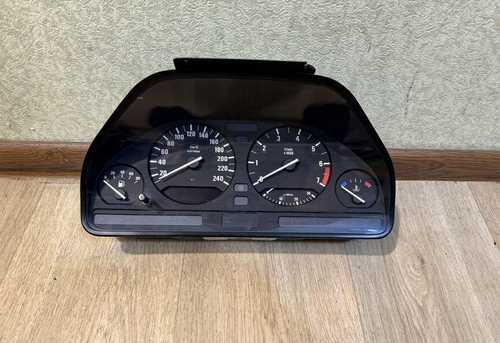 Приборная панель Low BMW 520i E34
