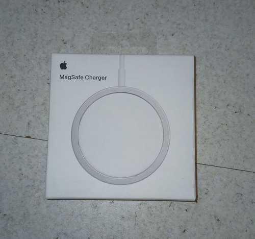 Беспроводное зарядное устройство Apple magsafe cha