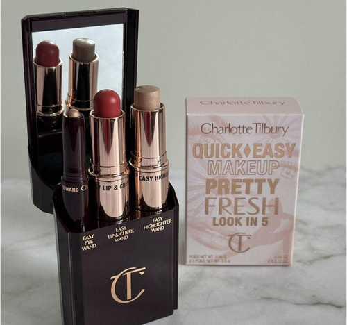 Набор для макияжа в футляре Charlotte Tilbury