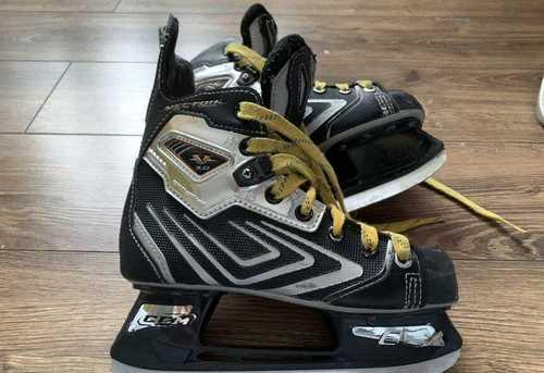 Профессиональные хоккейные коньки34р CCM vector3.0
