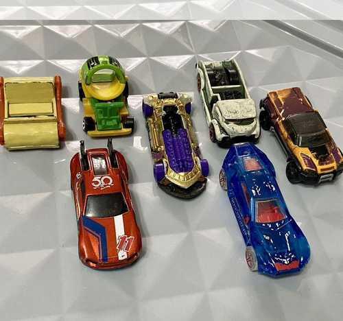 Hot wheels машинки