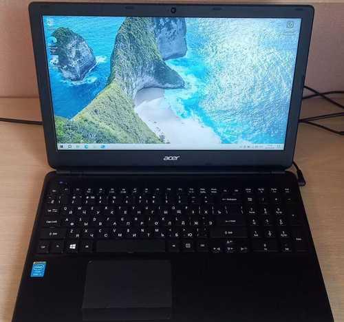 Acer E1-572 / 15.6” / i3 / SSD 500 / RAM 8 gb