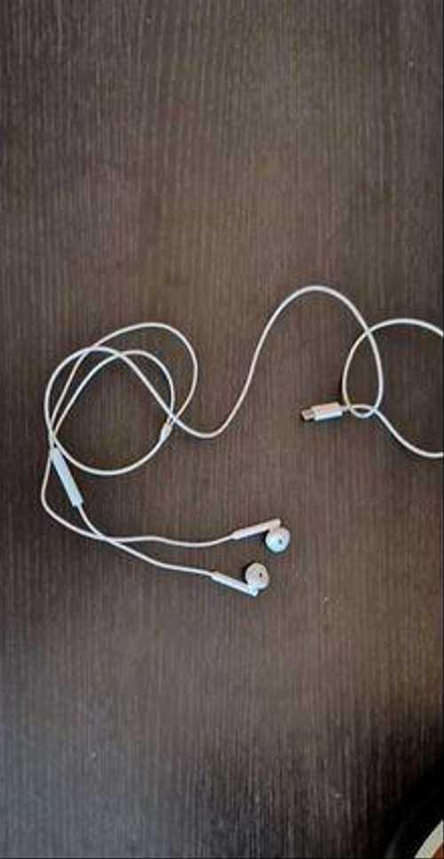 Проводная гарнитура Apple EarPods (Lightning)