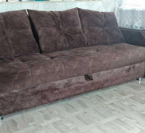 Продаеться мягкий диван