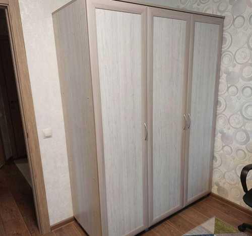 Шифанер шкаф