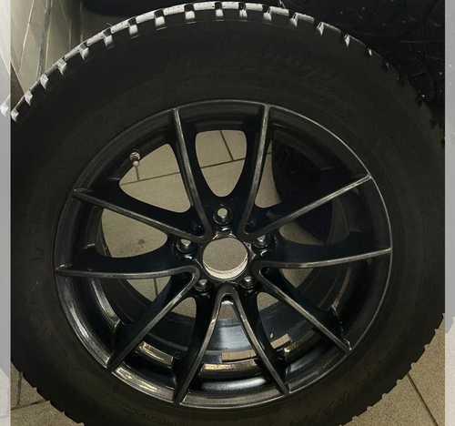 225/60 R17 Nokian Hakkapeliitta 8 SUV Зима Литые R17 pсd:5x120 ет:32 DIA:72.6