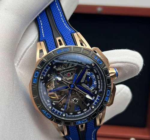 Часы roger dubuis