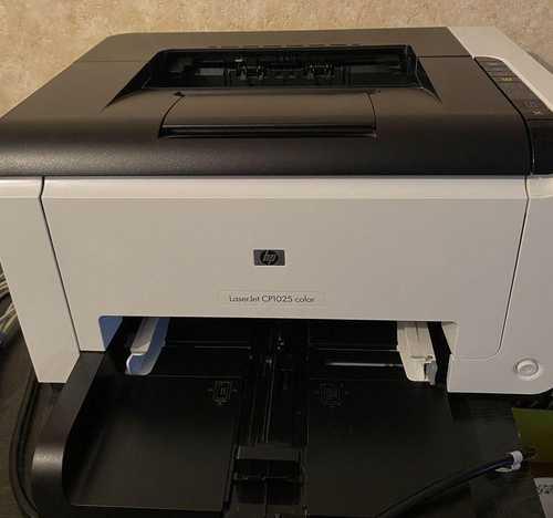 Цветной принтер HP LaserJet Pro CP1025