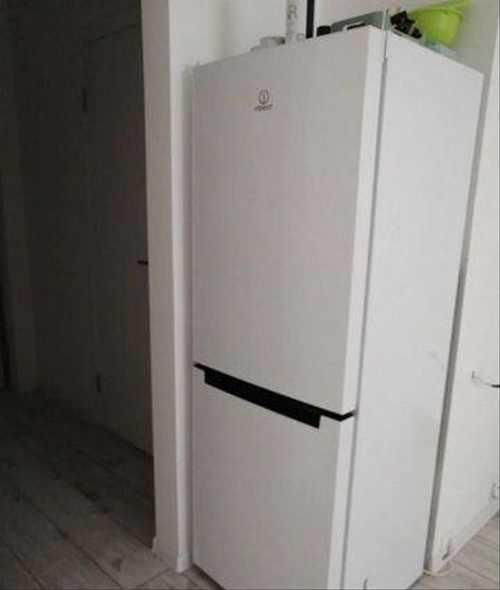 Холодильник indesit 4160w