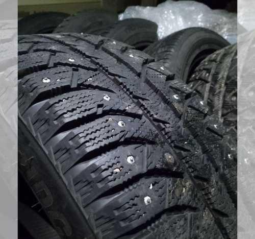 Bridgestone Ice Cruiser 7000S 205/60 R16