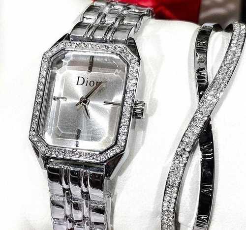 Часы женские Dior