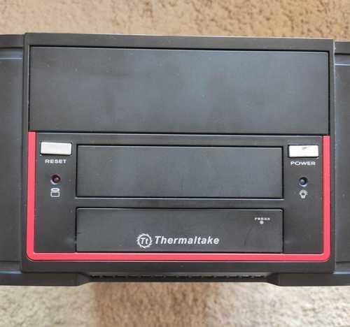 Корпус мини Thermaltake Element Q