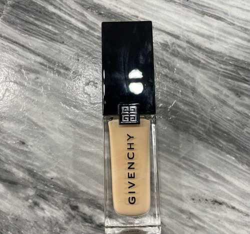 Тональный крем Givenchy 2 n 120