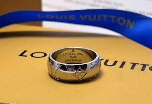 Кольцо Louis Vuitton в фирменной упаковке