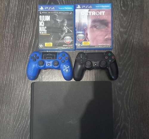Sony PlayStation 4 Slim, 1000 гб, 2 геймпада