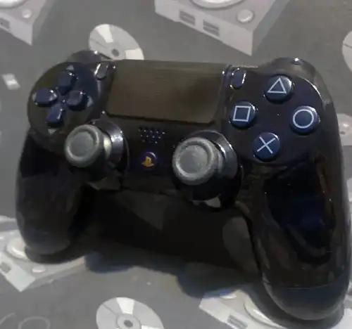 Dualshock 4 500 Million Limited Edition