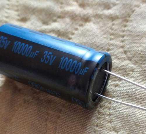 Конденсатор фирмы Jamicon TK 10000 мкф 35 V аудио