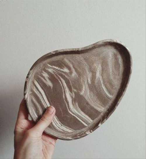 Интерьерная керамическая тарелка ручной работы
